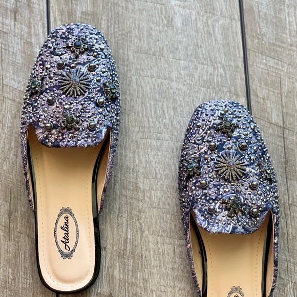 Italina | Shoes | New Italina Florentine Embellished Slidein Mule ...